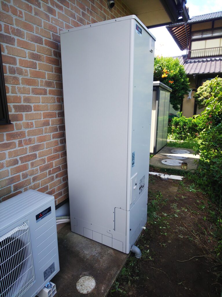 茨城県ひたちなか市にて三菱エコキュートSRT-S465Uの交換工事(^_^) - 彩美建設株式会社