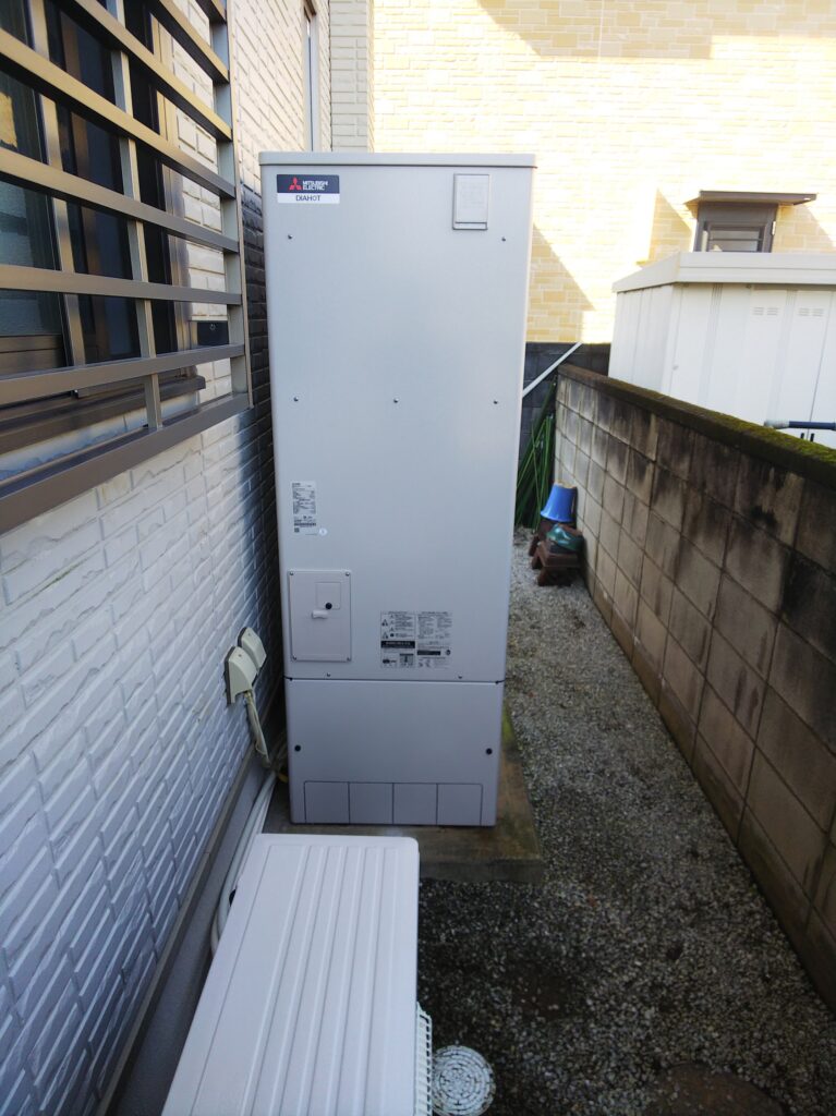 群馬県館林市にて三菱エコキュートSRT-W375の交換工事☆ - 彩美建設株式会社