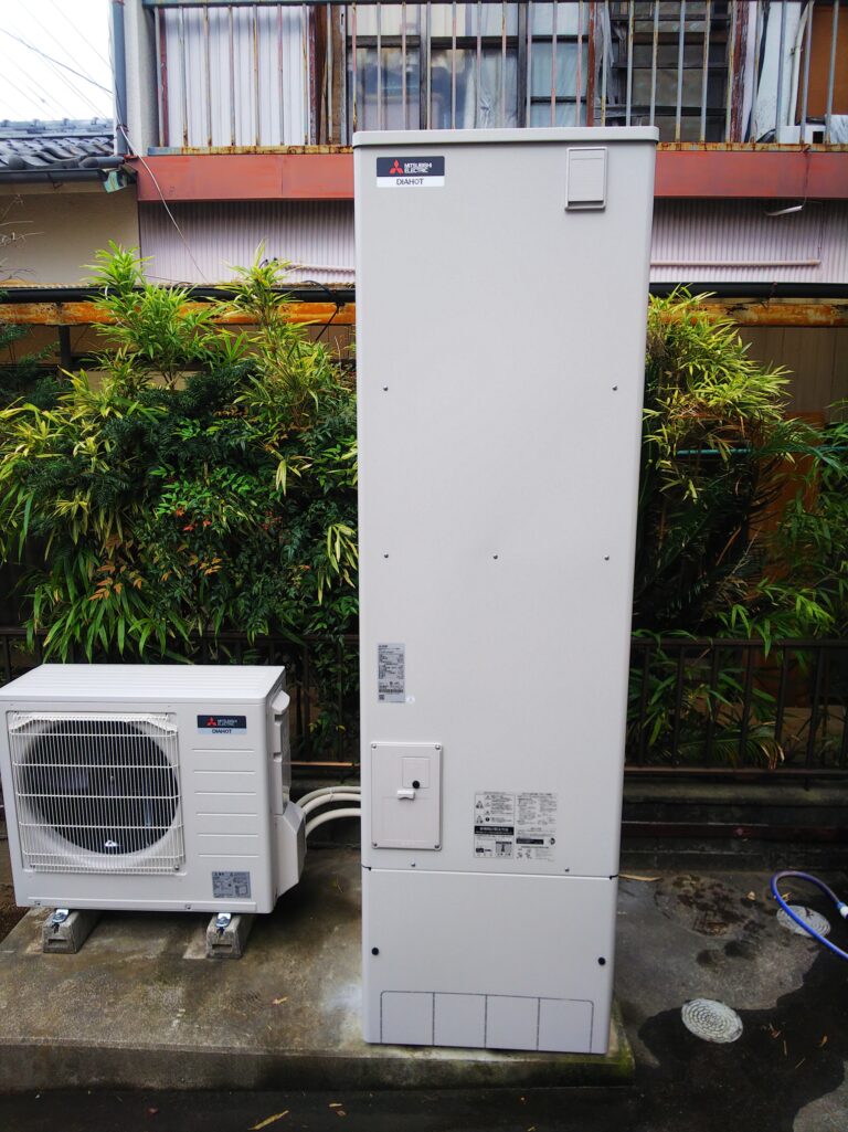 静岡県静岡市にて三菱エコキュートSRT-S465Uの交換工事(^^♪ - 彩美建設株式会社